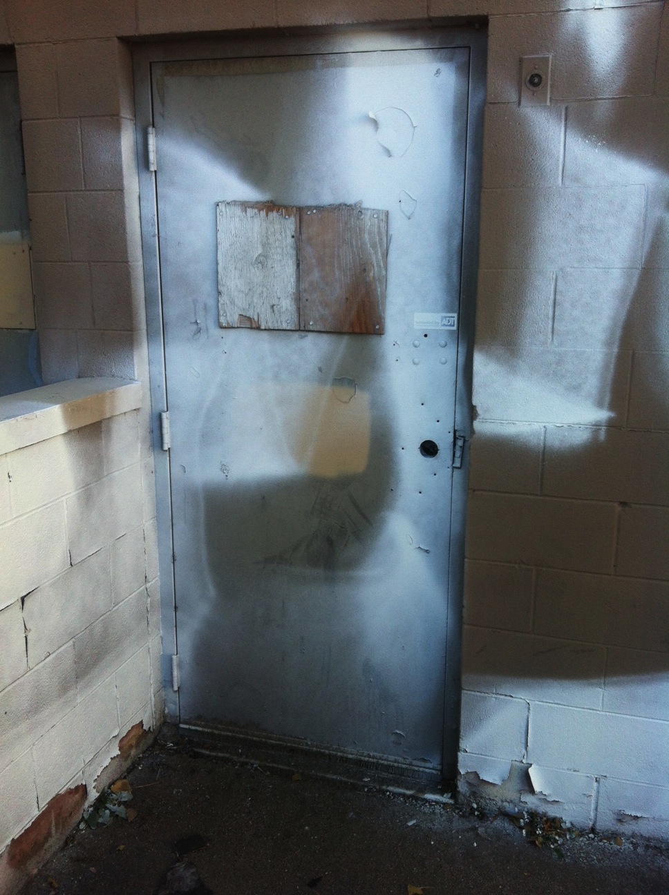 Overcoming The Wall On Recessed Doors | IRONSandLADDERS.com